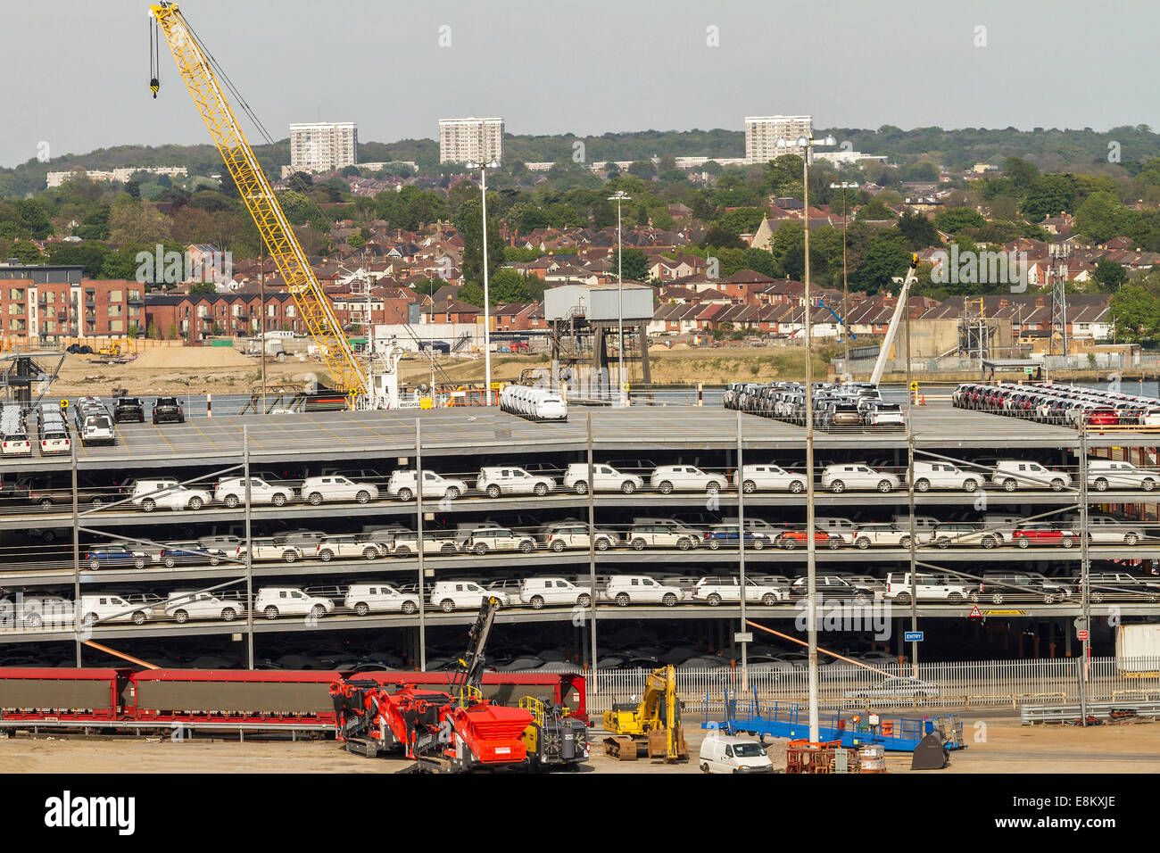 Southampton docks hi-res stock photography and images - Alamy