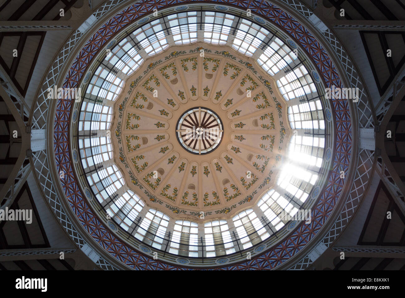 Art deco glass dome hi-res stock photography and images - Alamy