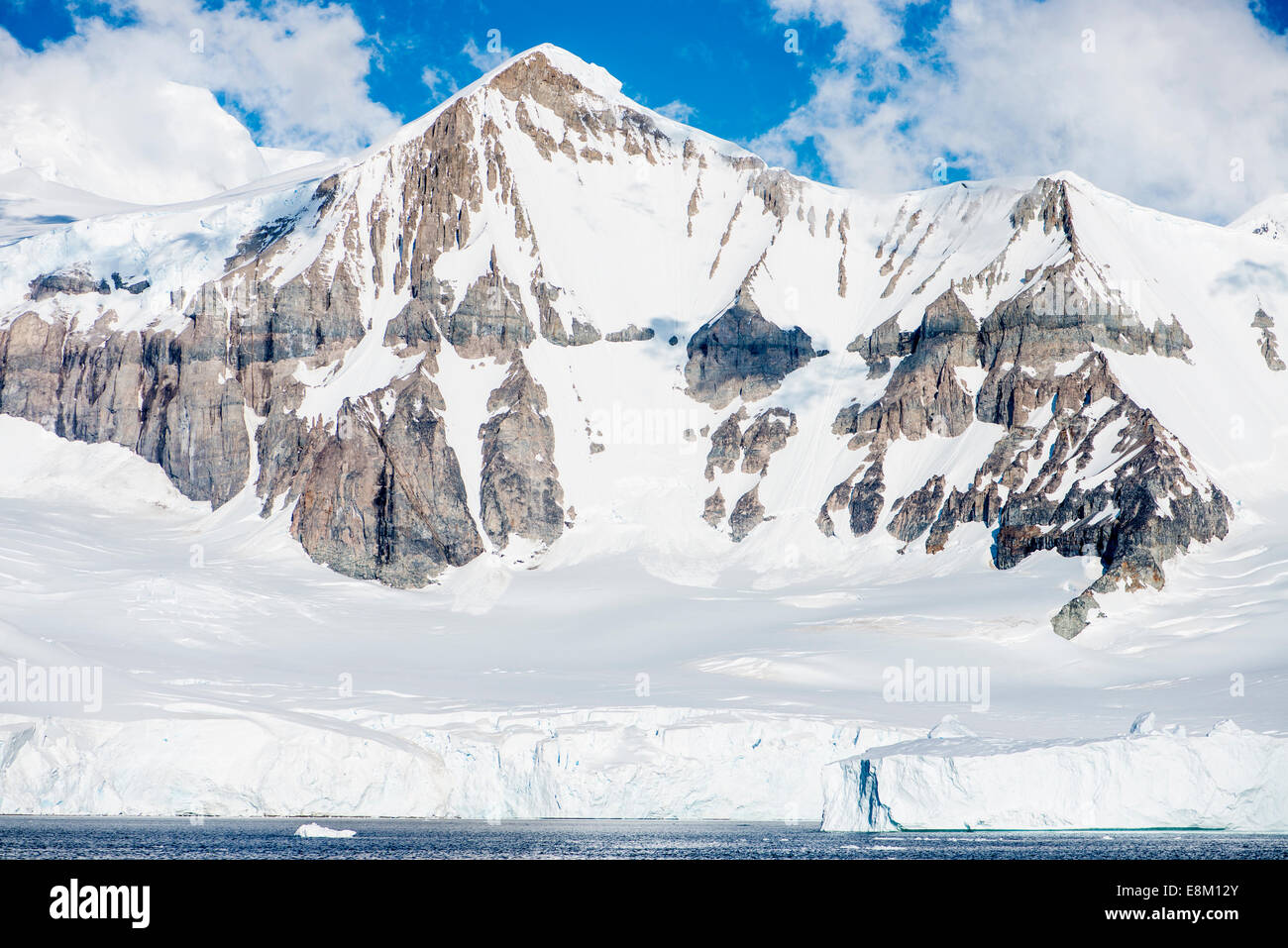 Geological fault line in the rocks, Antarctica Stock Photo - Alamy