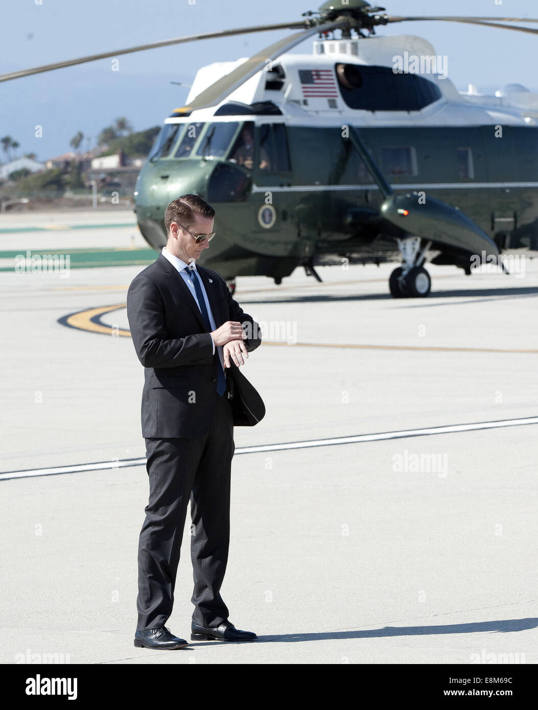 Los Angeles, California, USA. 9th Oct, 2014. A US Secret Service Agent ...