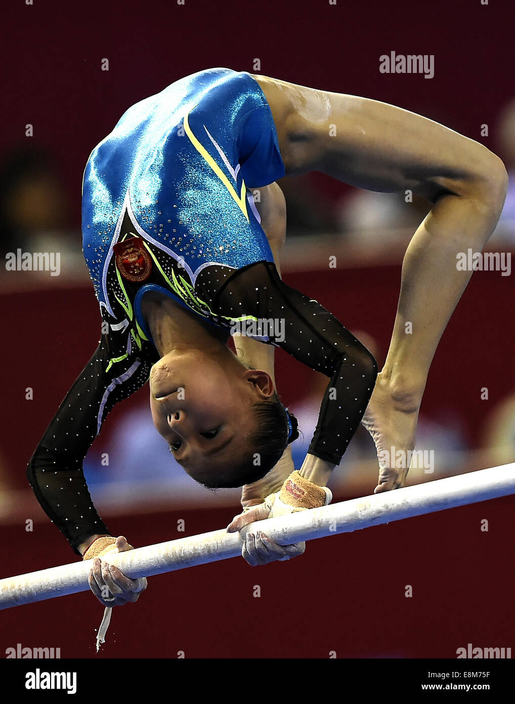 Chinese gymnast hi-res stock photography and images - Alamy
