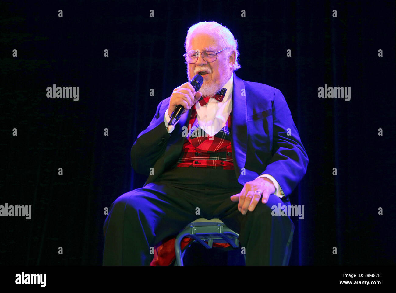 Hamburg, Germany. 9th Oct, 2014. German-American singer Bill Ramsey ...