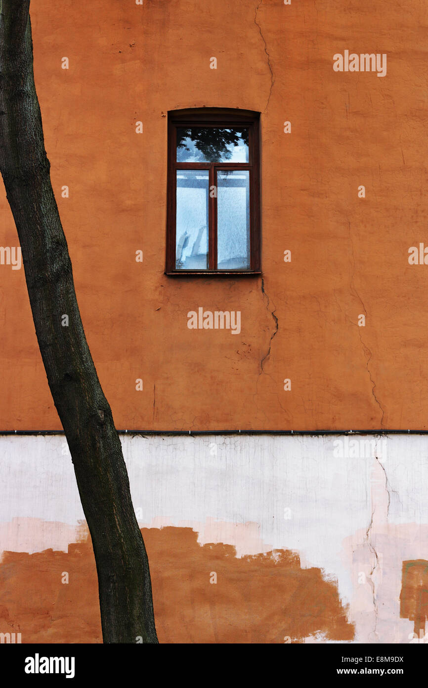 Building with one window hi-res stock photography and images - Alamy