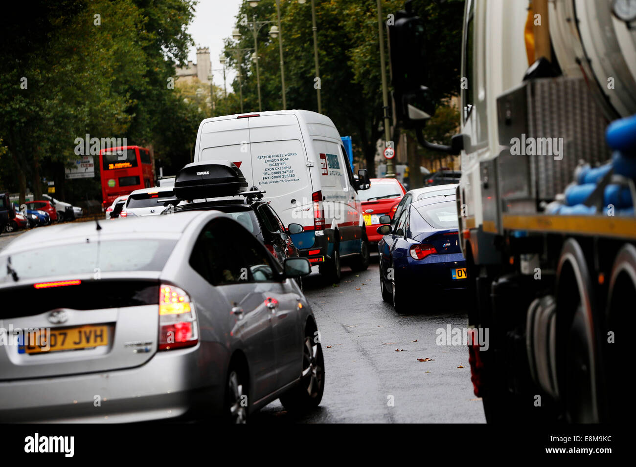 Bad traffic in Oxford's city centre. Pictures here are of traffic ...