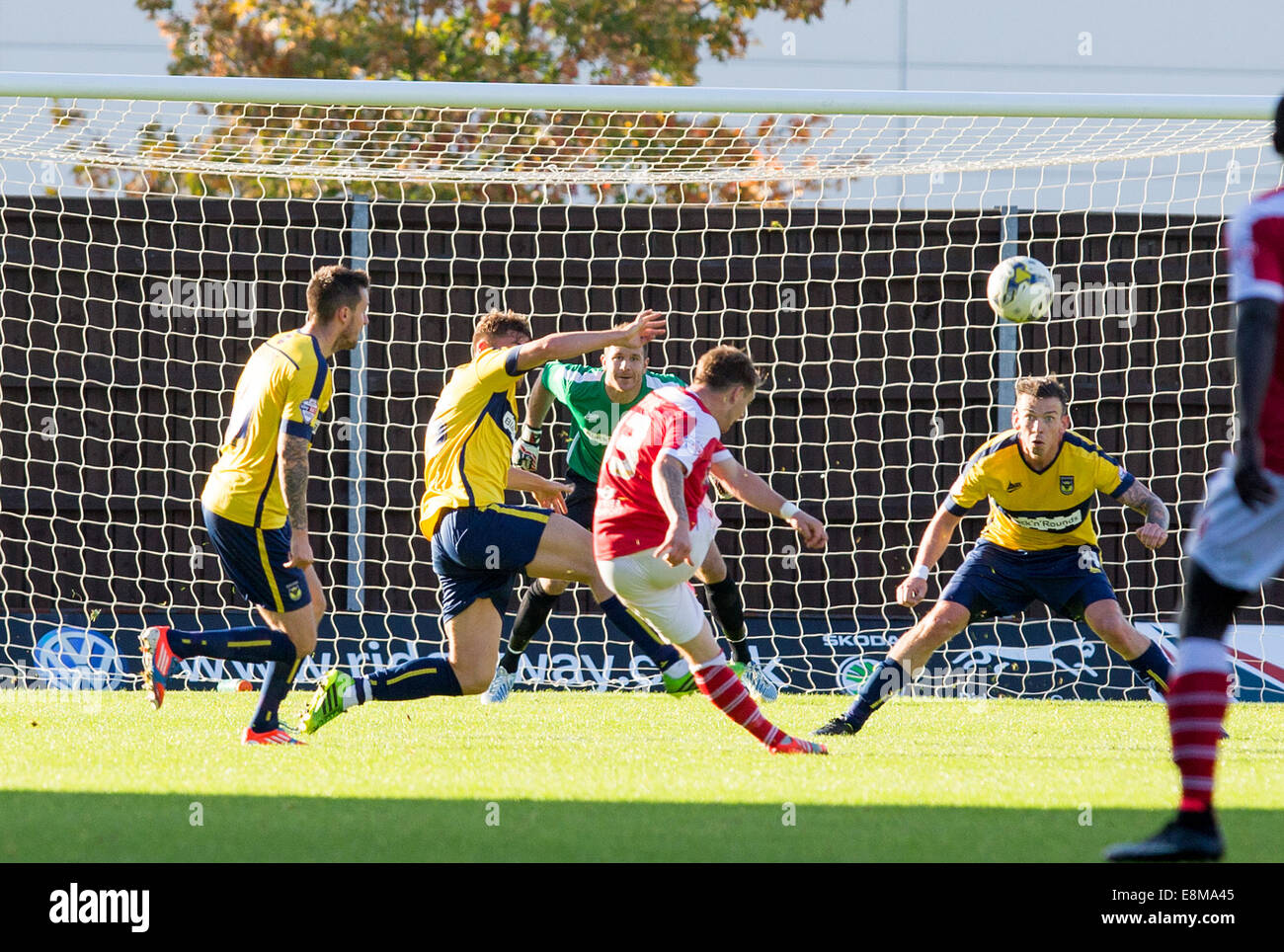 Football pressure hi-res stock photography and images - Alamy