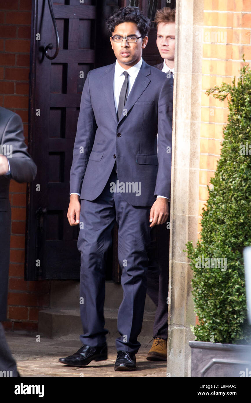 'Eastenders' cast film scenes for Lucy Beale's funeral Featuring ...