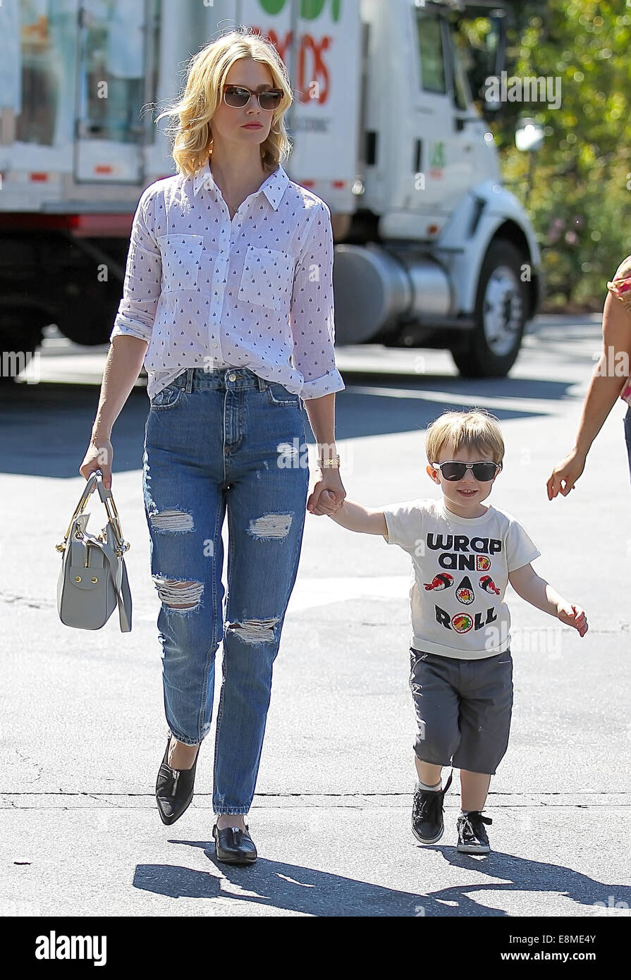 Xander Jones 2014 January Jones Out And About With Xander | Celeb Baby ...