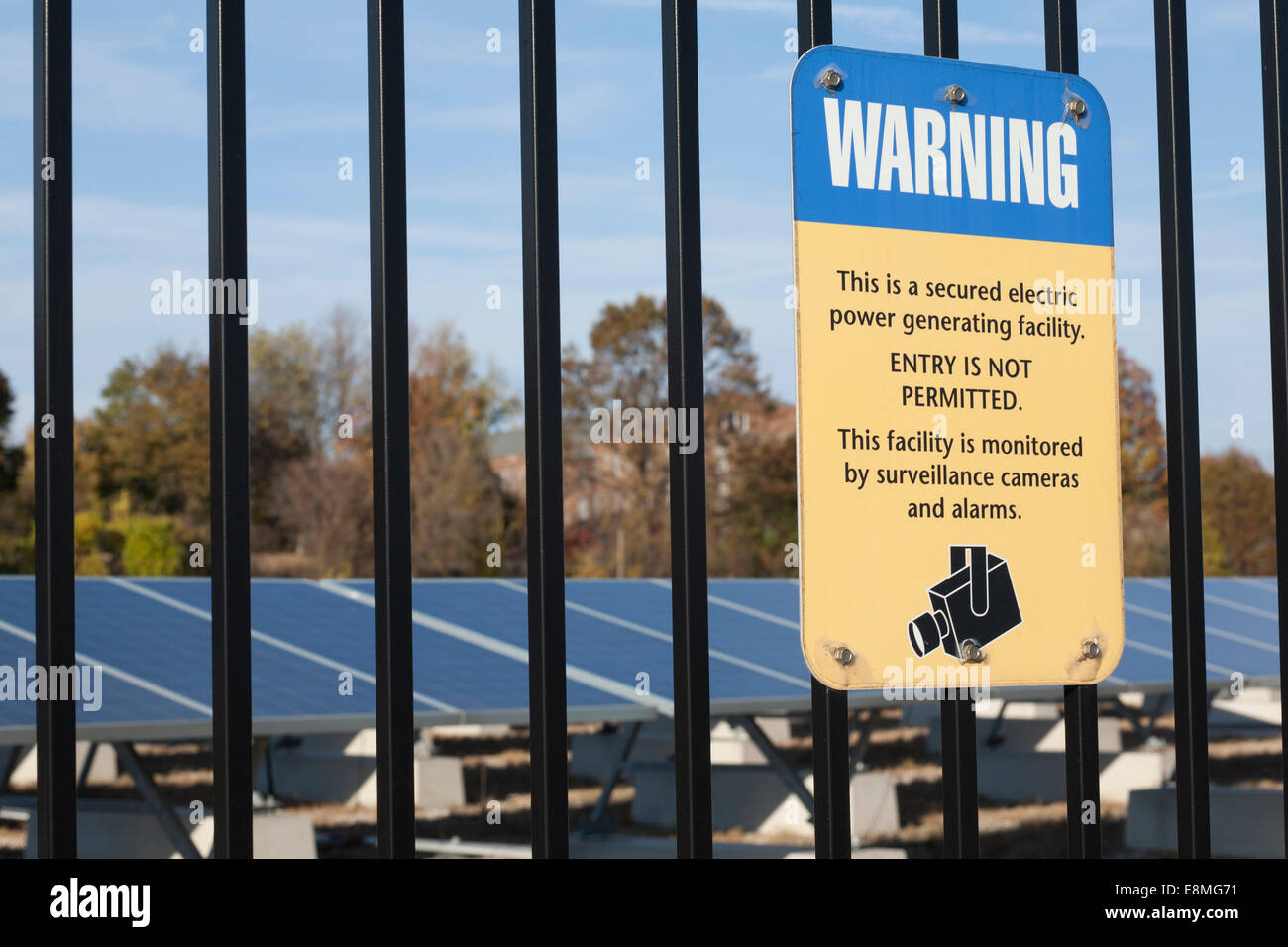 Solar signage hi-res stock photography and images - Alamy