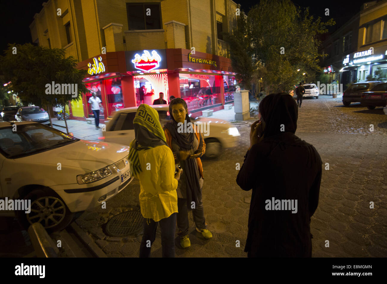 Night street in tehran iran hi-res stock photography and images - Alamy