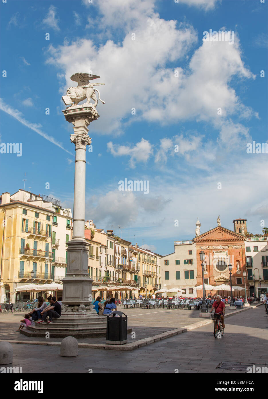 Square signori square hi-res stock photography and images - Alamy