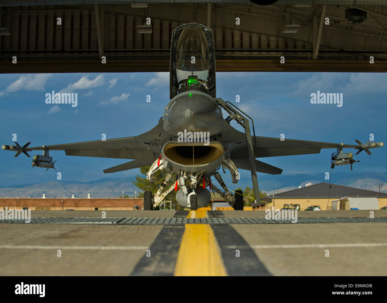 Missile ranges hi-res stock photography and images - Alamy