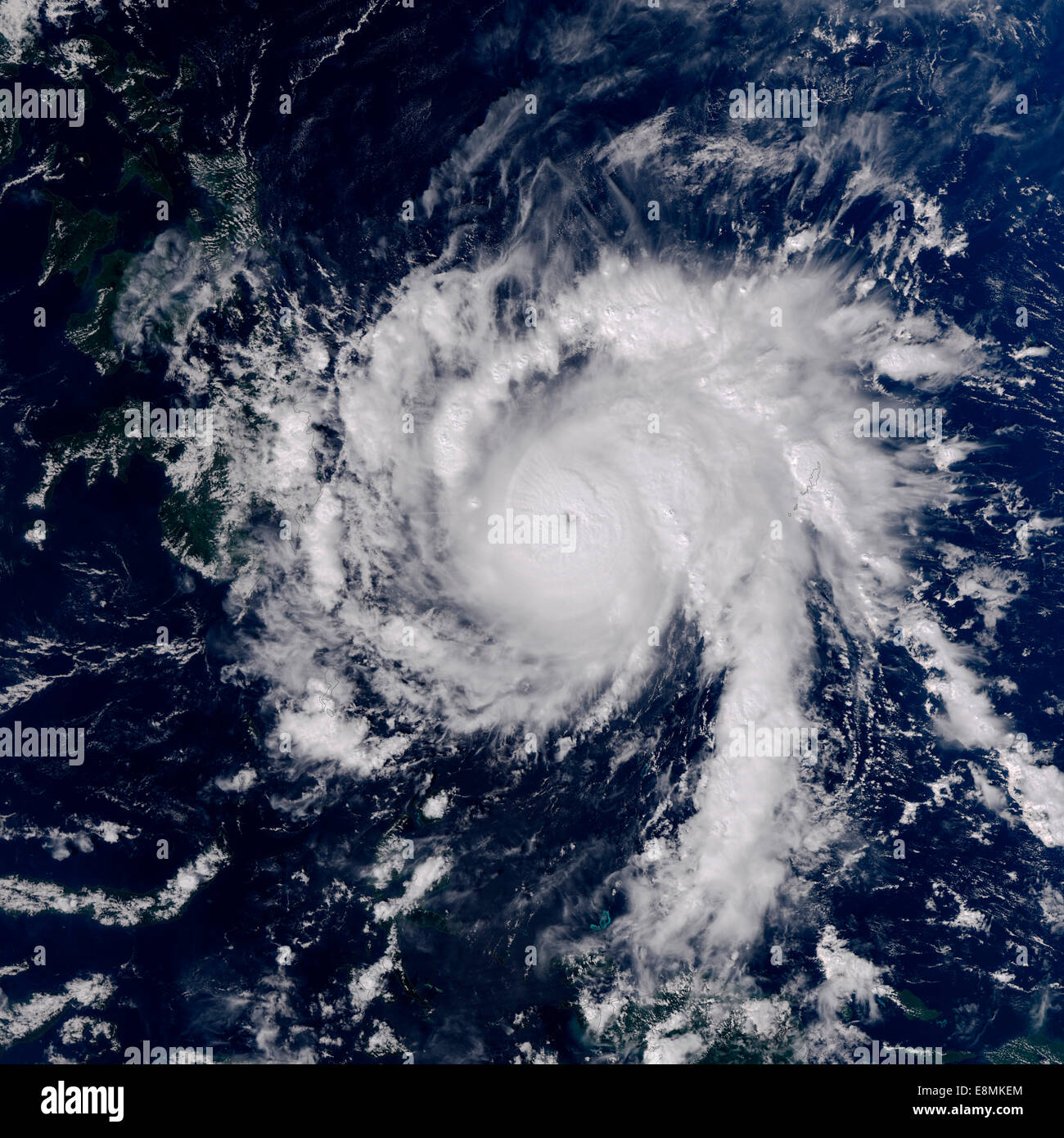 Philippines typhoon hi-res stock photography and images - Alamy