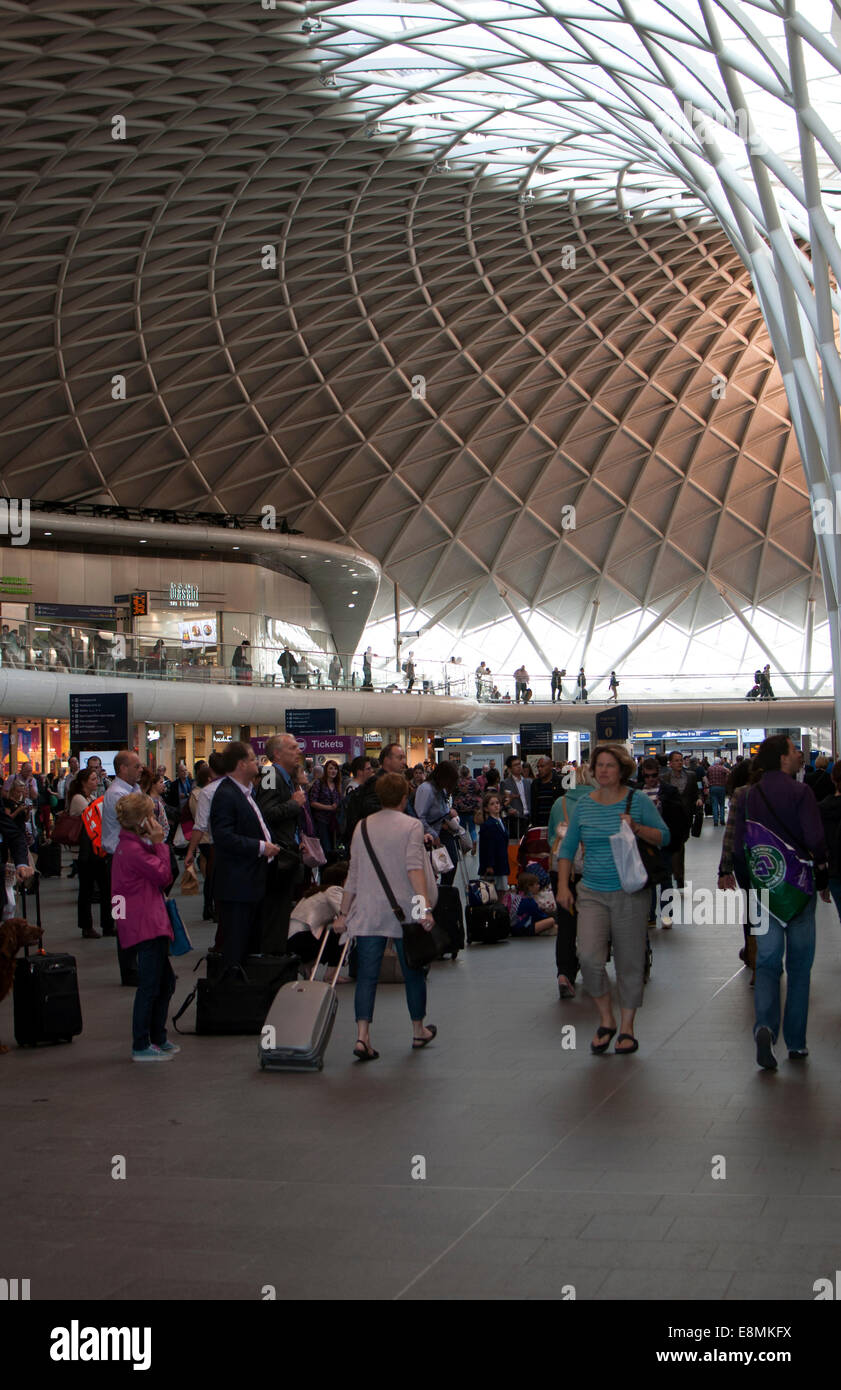 View kings cross centre hi-res stock photography and images - Alamy