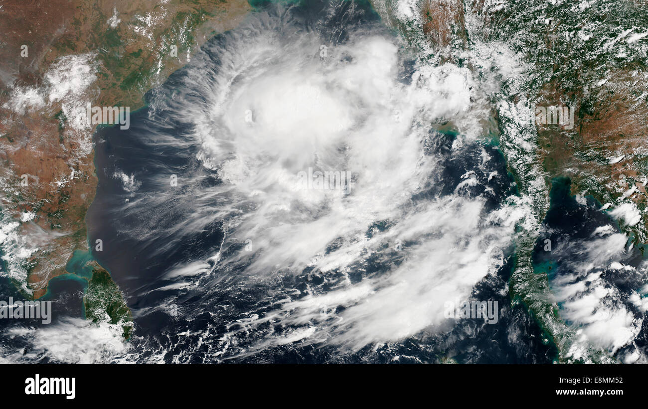 May 21, 2014 - Satellite view of a tropical cyclone in the Bay of ...