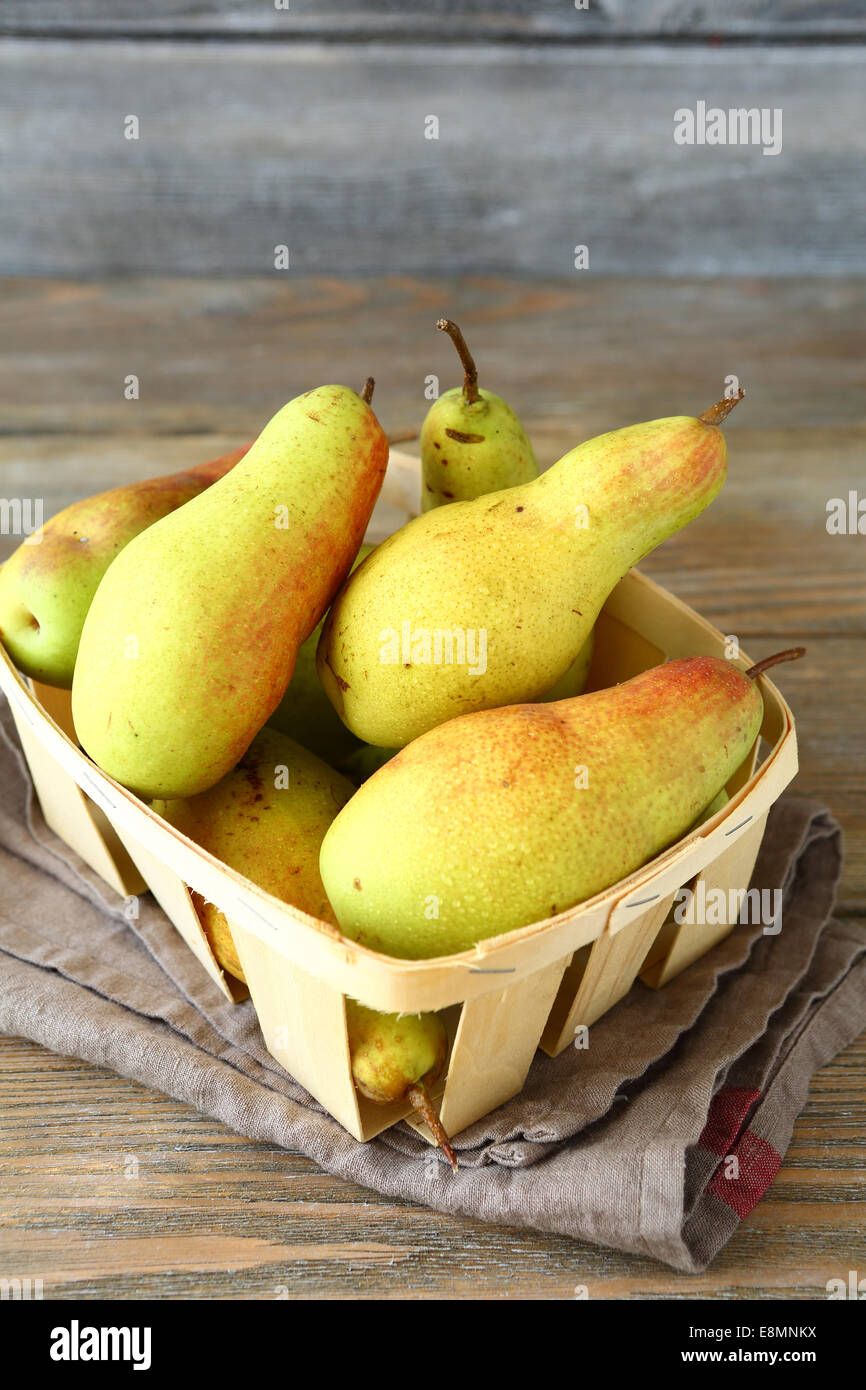 Pears in a wooden box, healthy food Stock Photo - Alamy