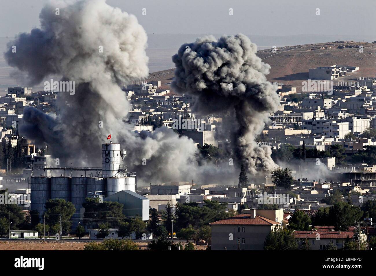 Syrian observatory for human rights hi-res stock photography and images ...