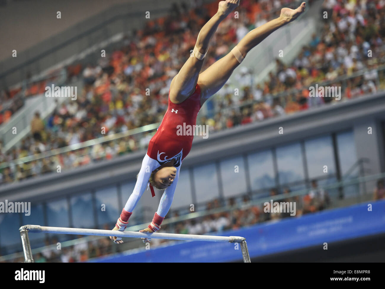 Ashton locklear hi-res stock photography and images - Alamy