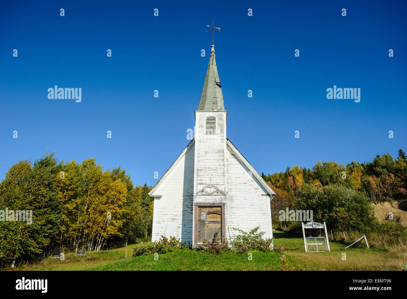 White church fall hi-res stock photography and images - Alamy