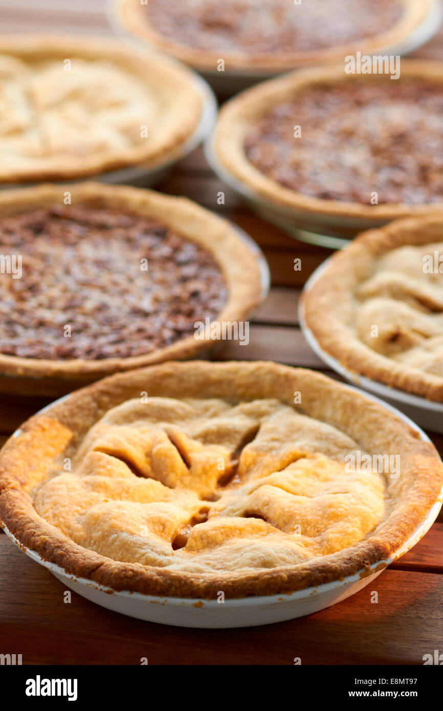 Cooling pies hi-res stock photography and images - Alamy