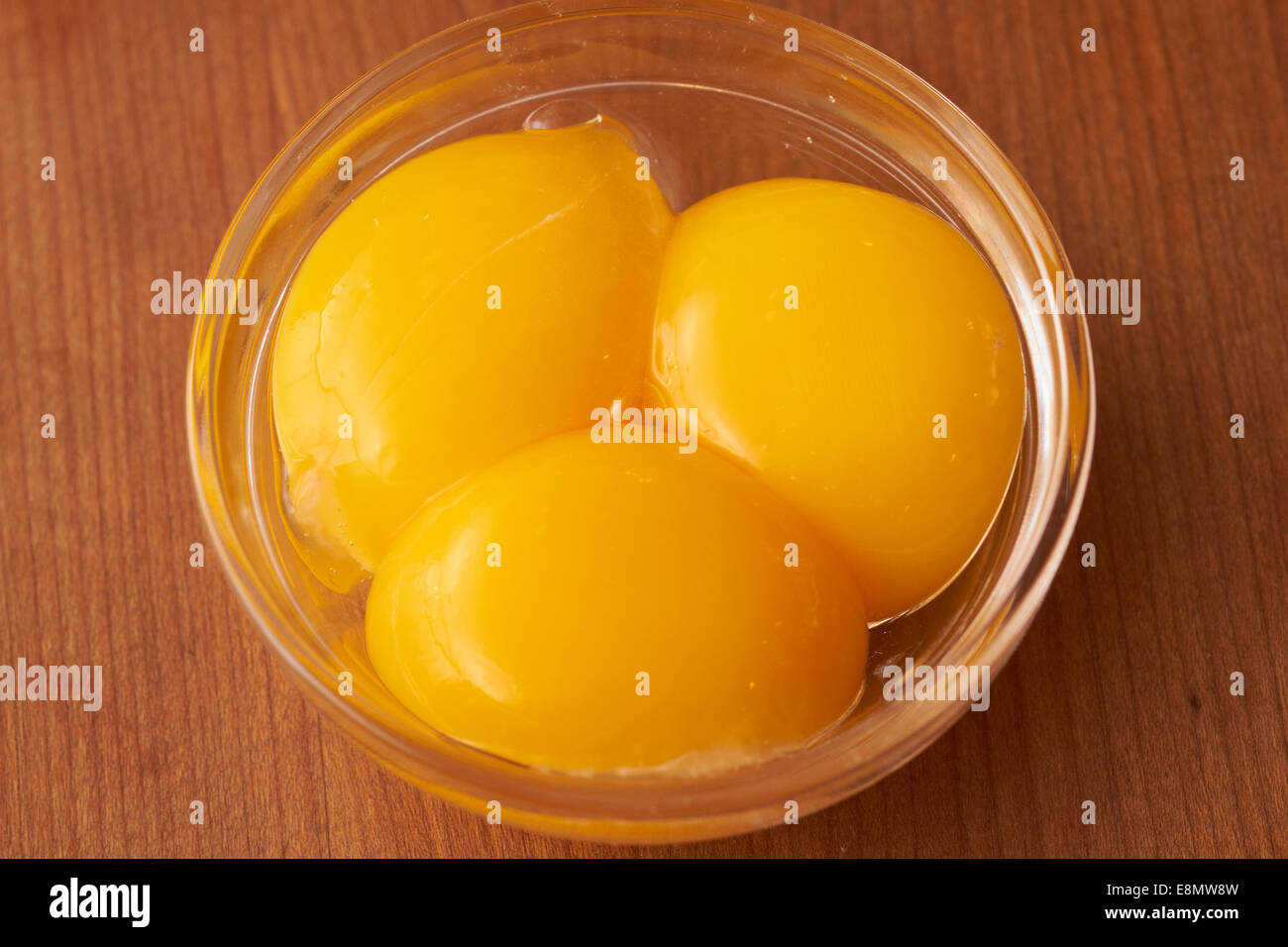 Egg yolks hi-res stock photography and images - Alamy