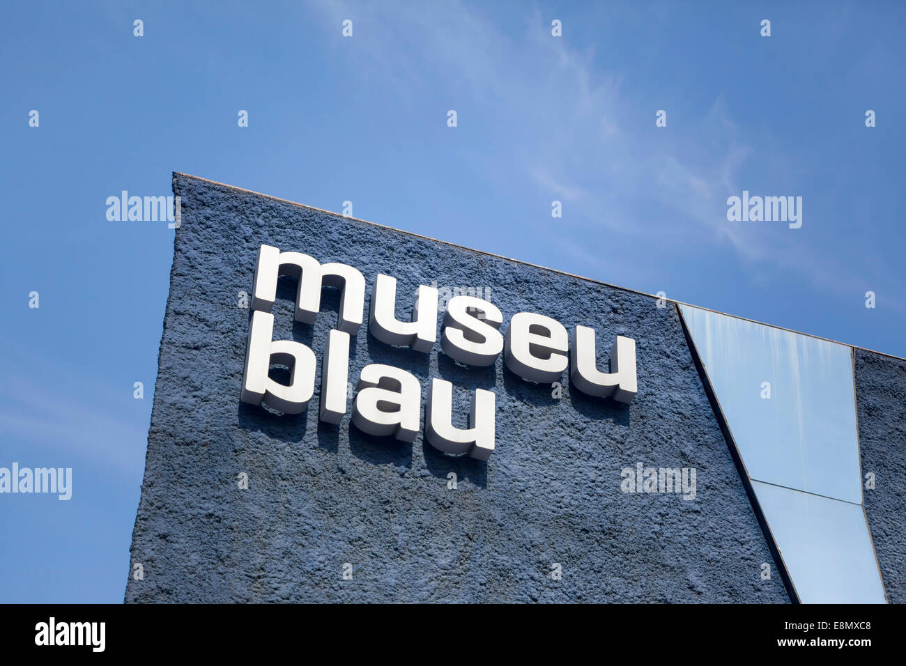 Barcelona museu blau hi-res stock photography and images - Alamy
