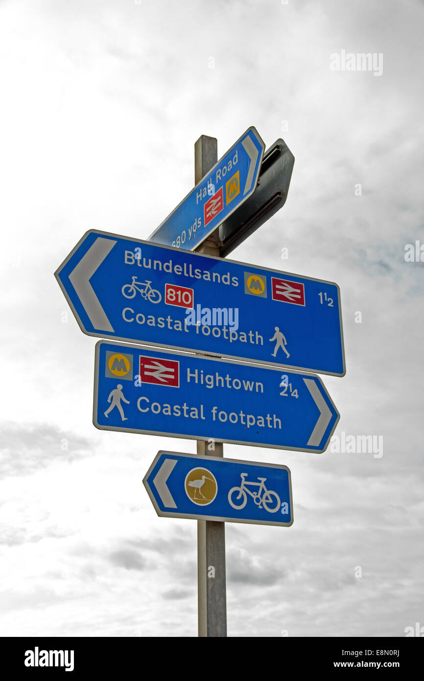 Coastal path signs hi-res stock photography and images - Alamy