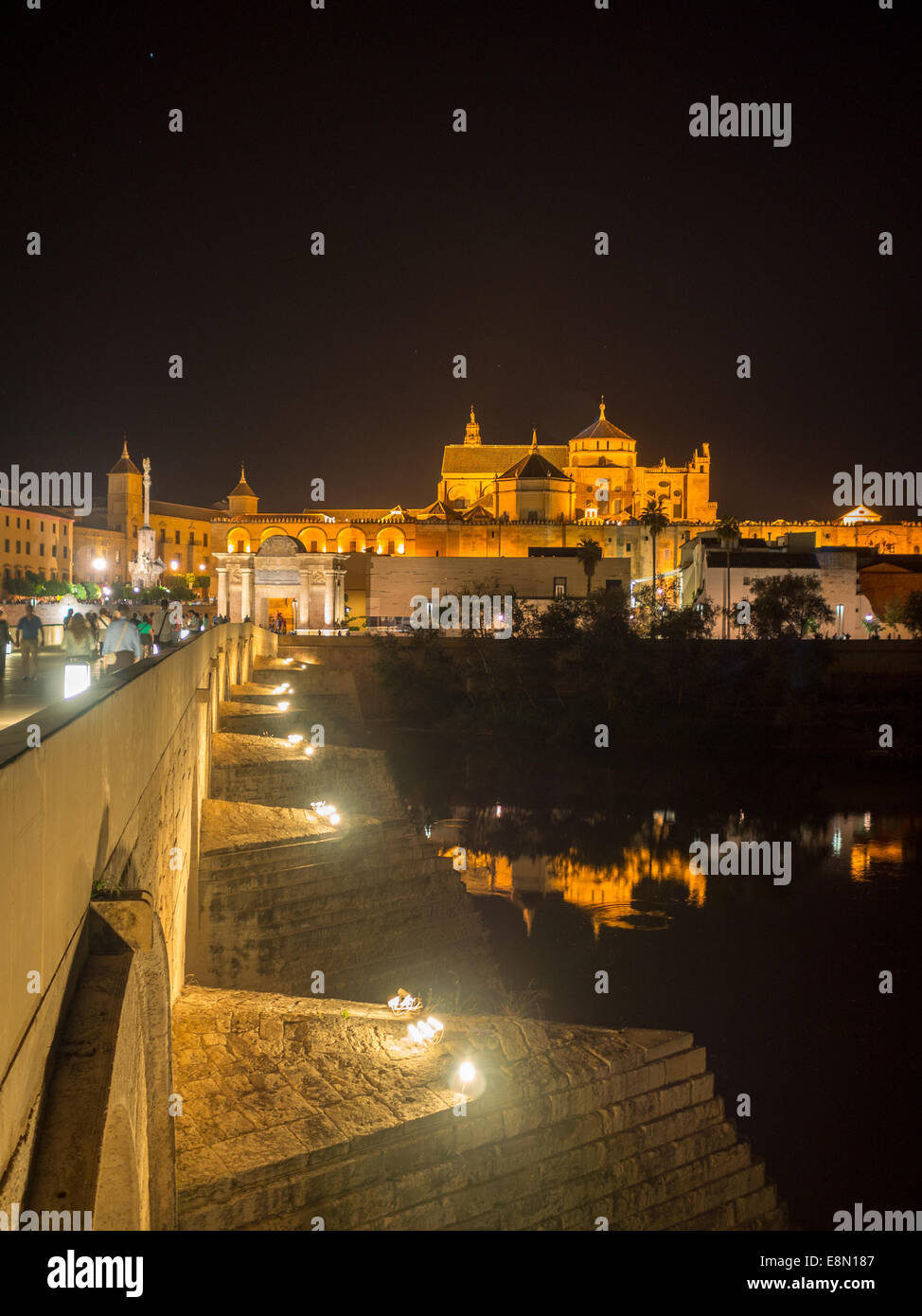 Roman stone arch bridge hi-res stock photography and images - Alamy