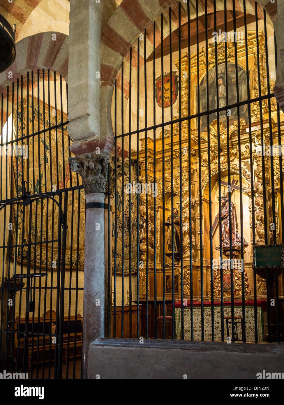 Altar inside mosque cordoba spain hi-res stock photography and images ...