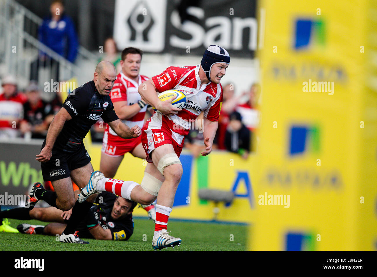 London, UK. 11th Oct, 2014. Aviva Premiership. Saracens versus ...
