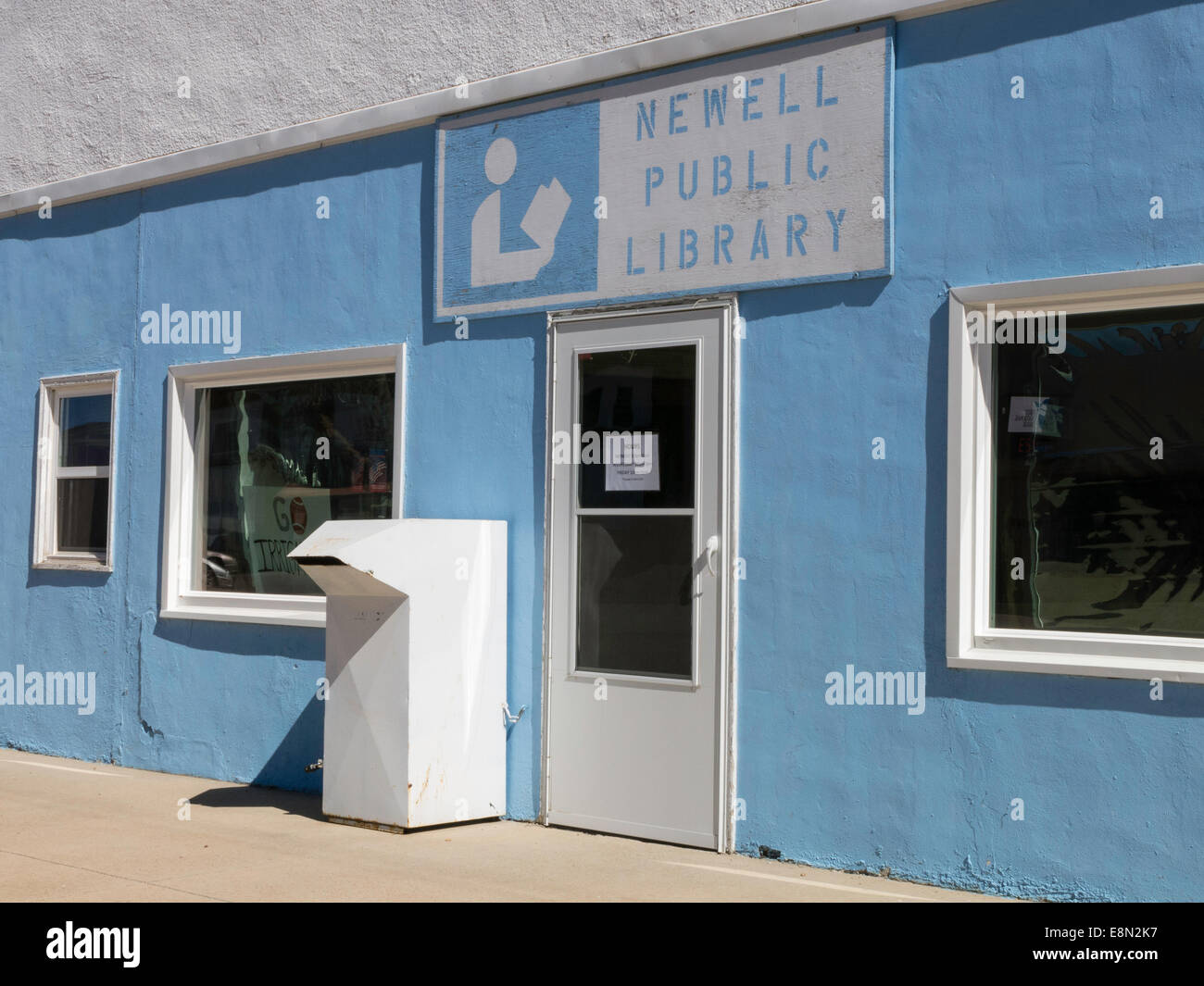 Public library architecture building hi-res stock photography and ...