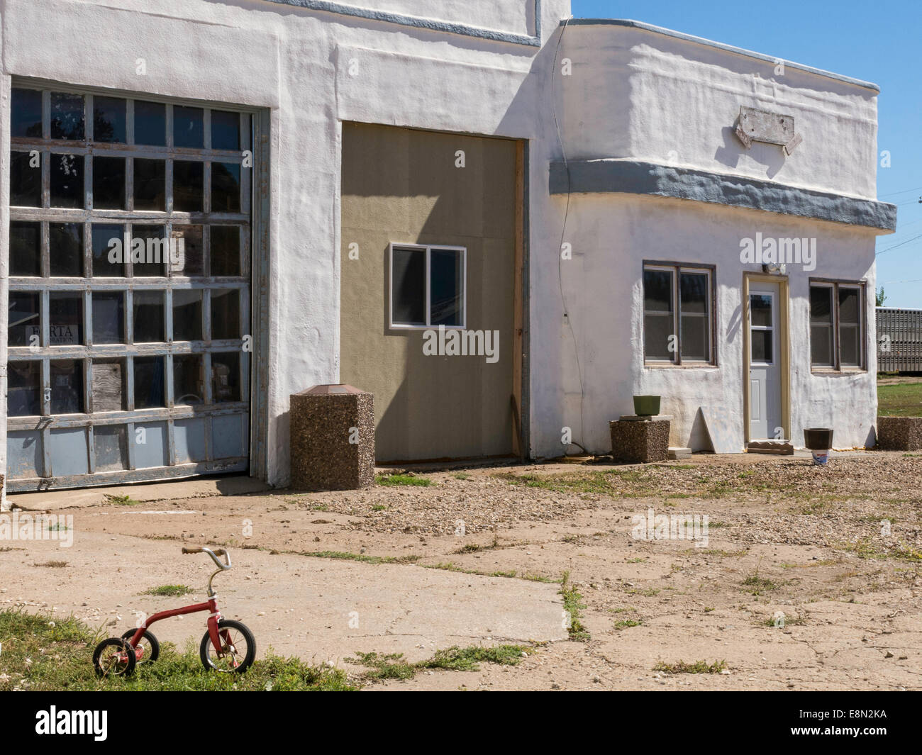 Abandoned Gas Station, Newell, South Dakota, USA Stock Photo - Alamy