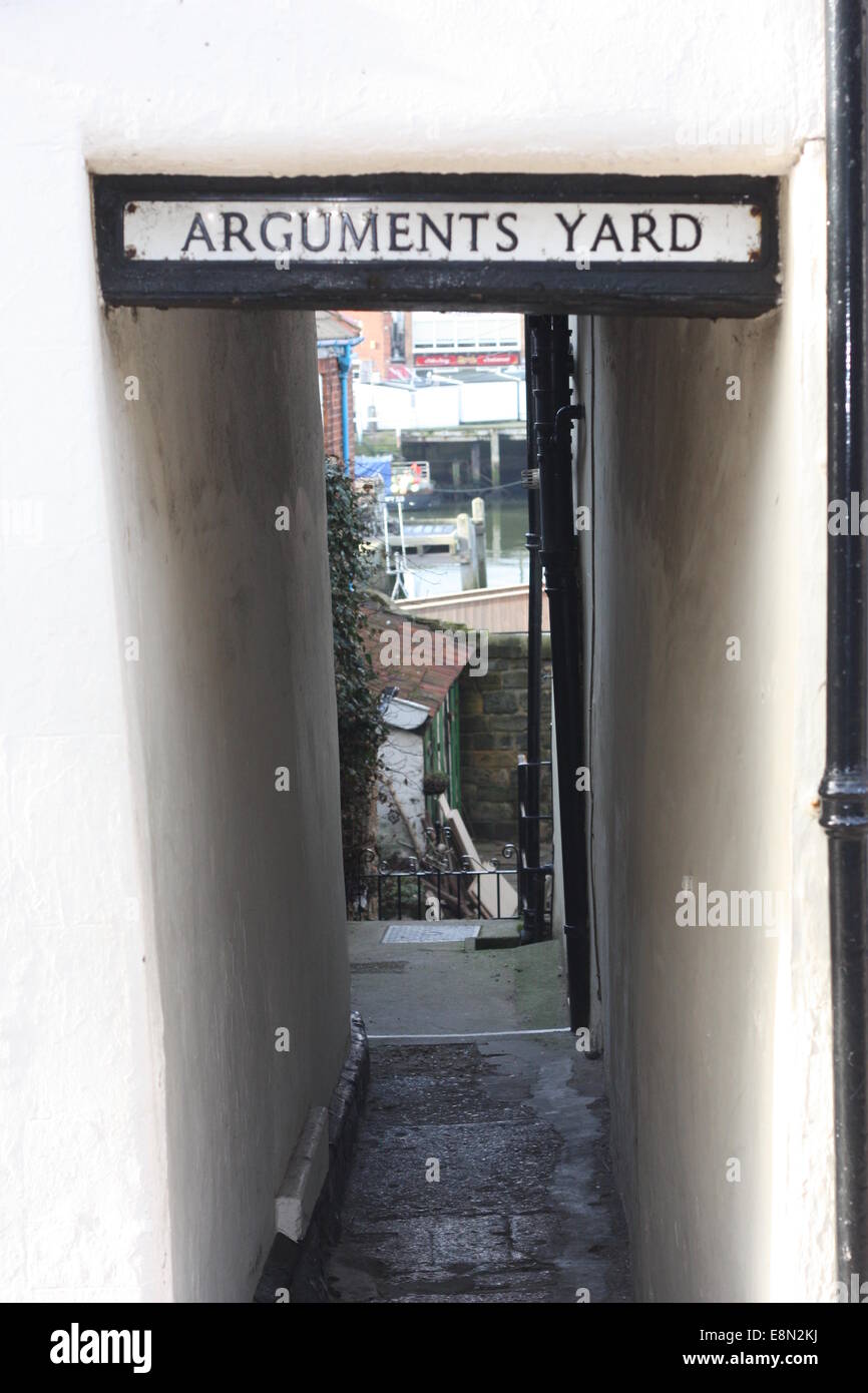 Port of whitby sign hi-res stock photography and images - Alamy