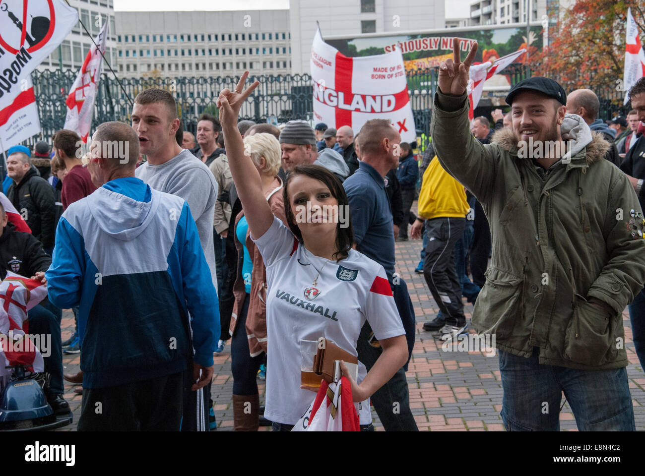 Birmingham edl riot police demonstration hi-res stock photography and ...