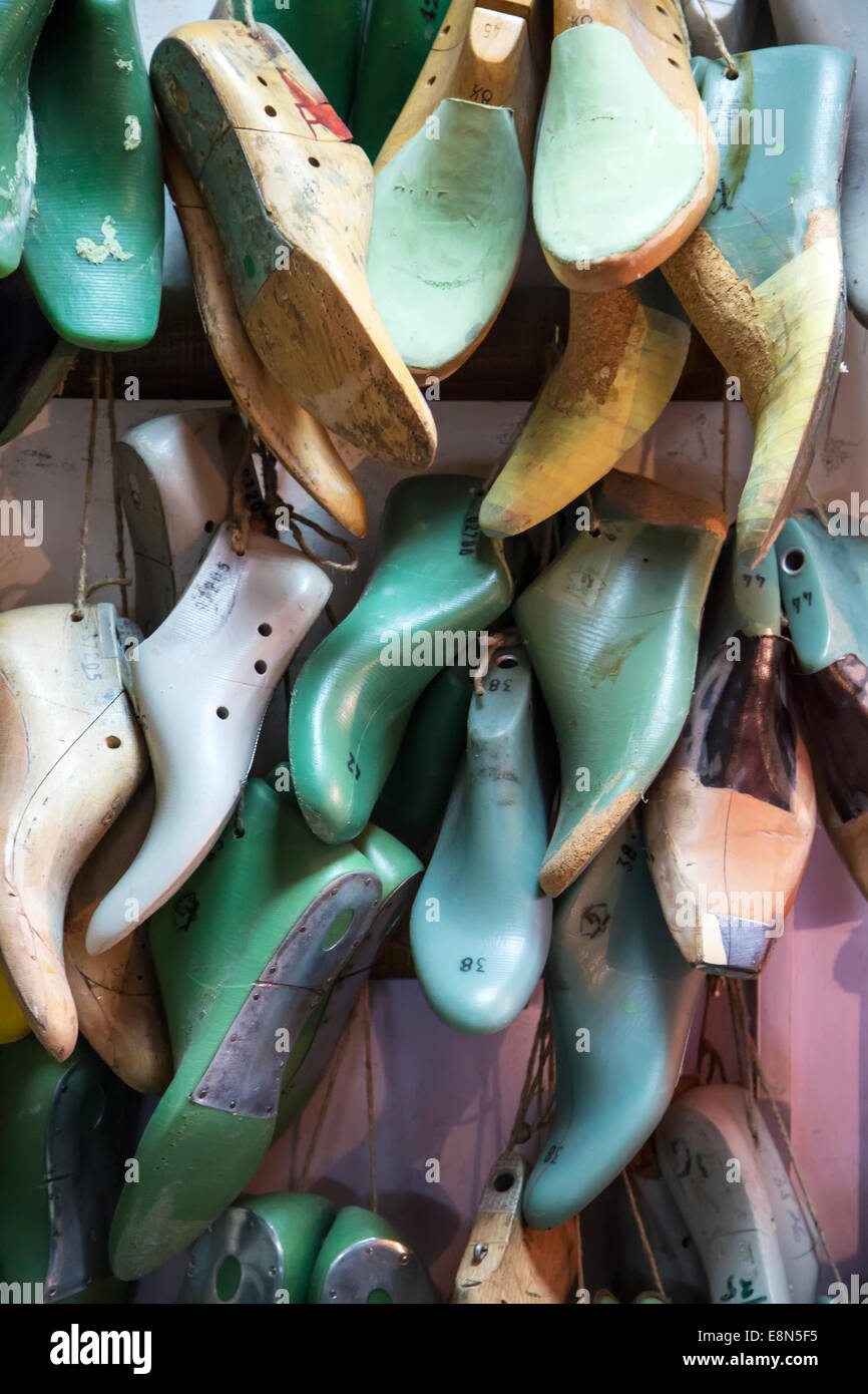 Traditional shoe making hi-res stock photography and images - Alamy
