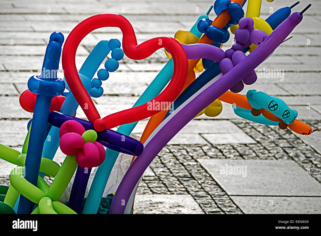 Party balloon knot hi-res stock photography and images - Alamy