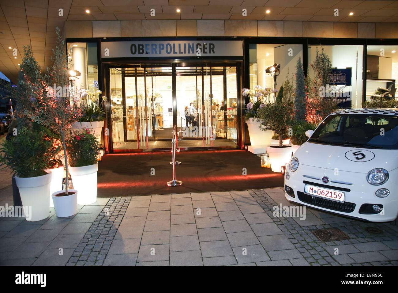 Studio oberpollinger hi-res stock photography and images - Alamy