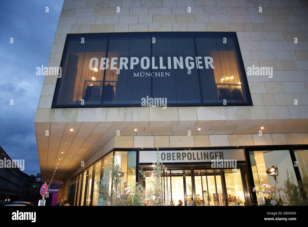 Oberpollinger hi-res stock photography and images - Alamy