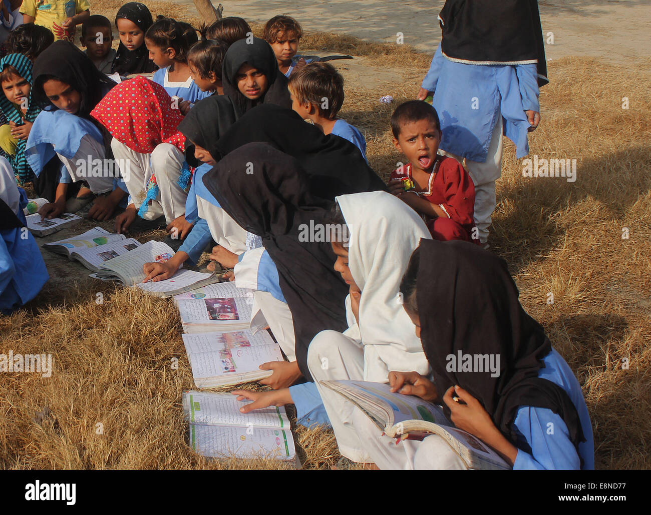 Pakistani children are pursuing their studies even without the modern ...