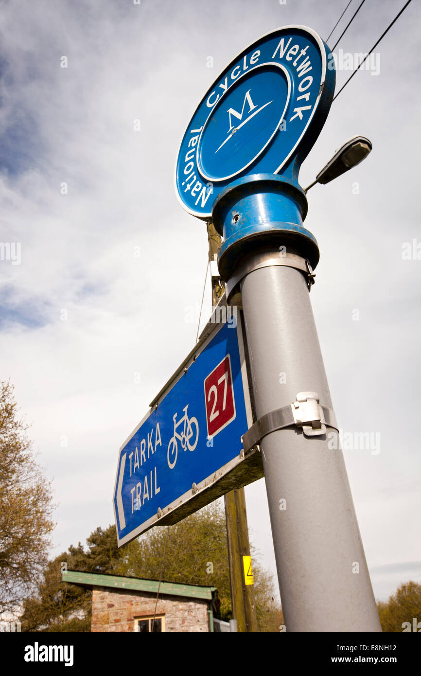 UK, England, Devon, Meeth, National Cycle Network Tarka Trail sign at ...