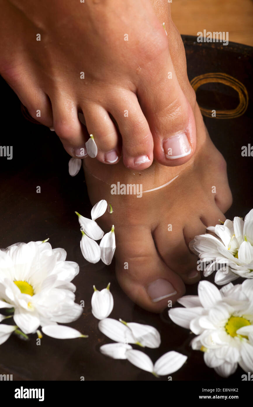 Foot Bath Flowers High Resolution Stock Photography and Images - Alamy