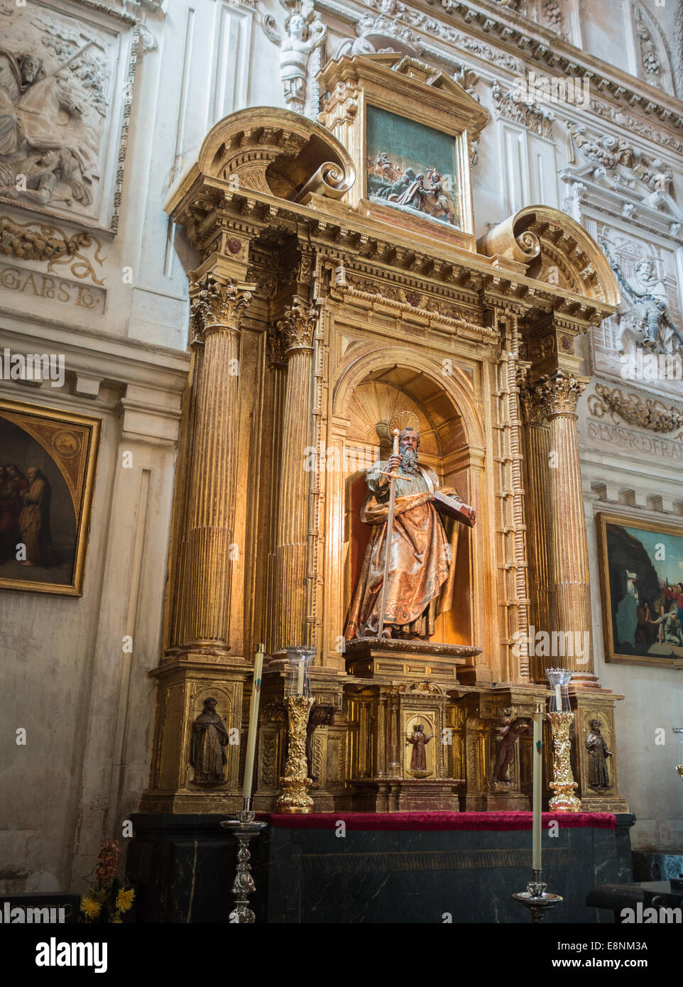 Catedral capilla real interior hi-res stock photography and images - Alamy