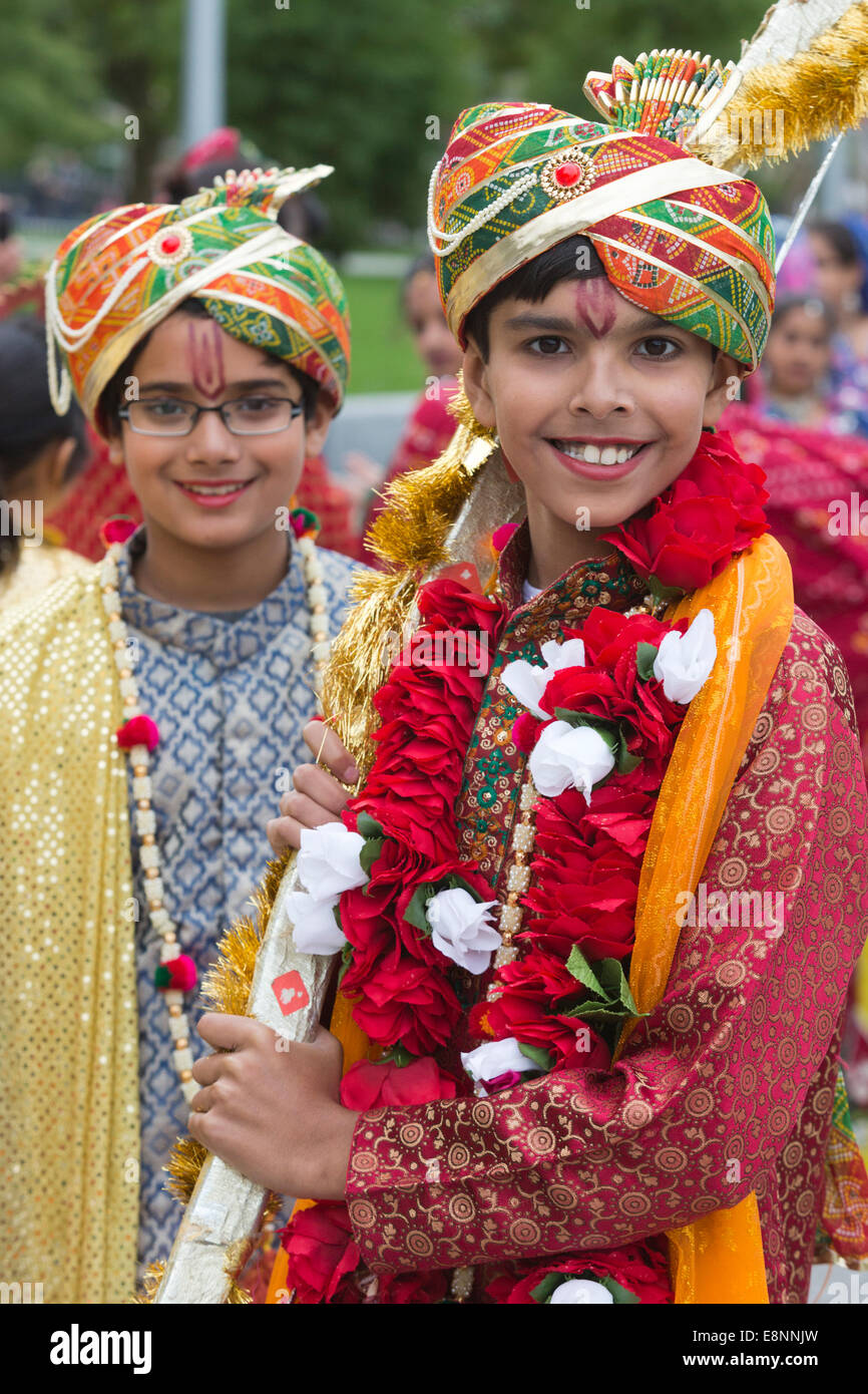 Diwali festival boy hi-res stock photography and images - Alamy