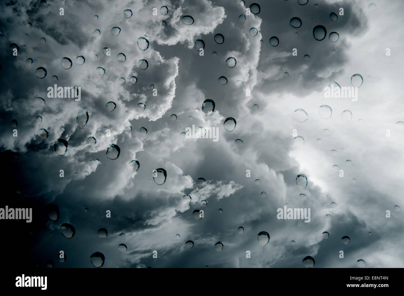Cloud in water hi-res stock photography and images - Alamy