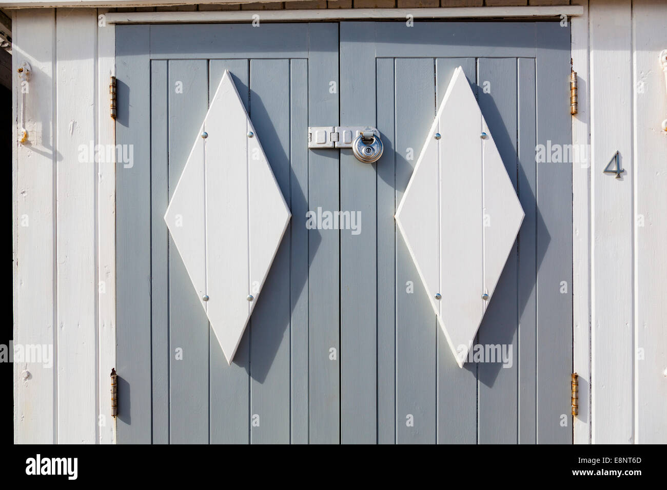 Diamond shaped panels hi-res stock photography and images - Alamy