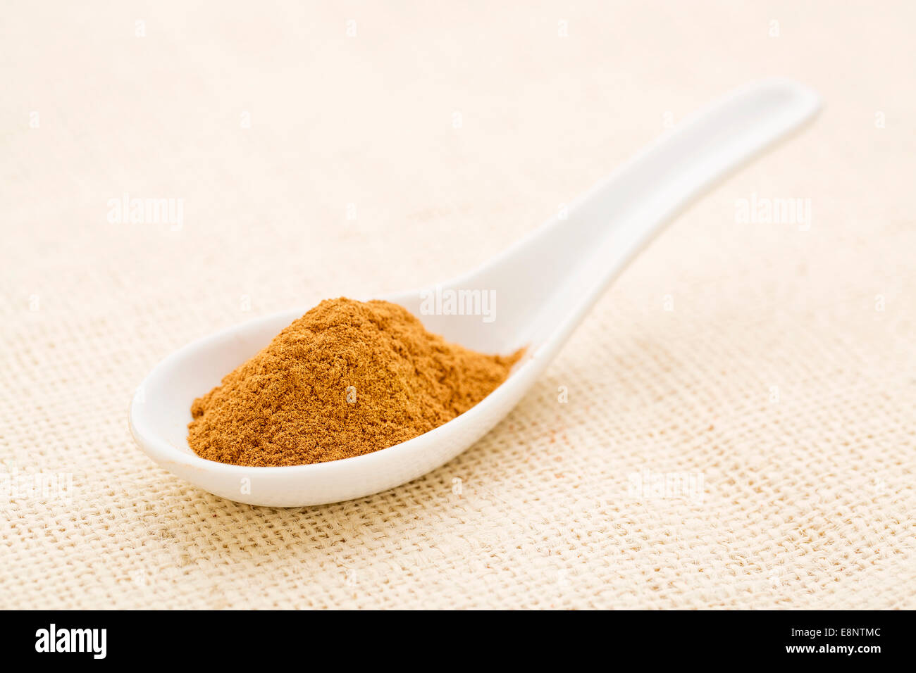 Ceylon cinnamon hi-res stock photography and images - Alamy