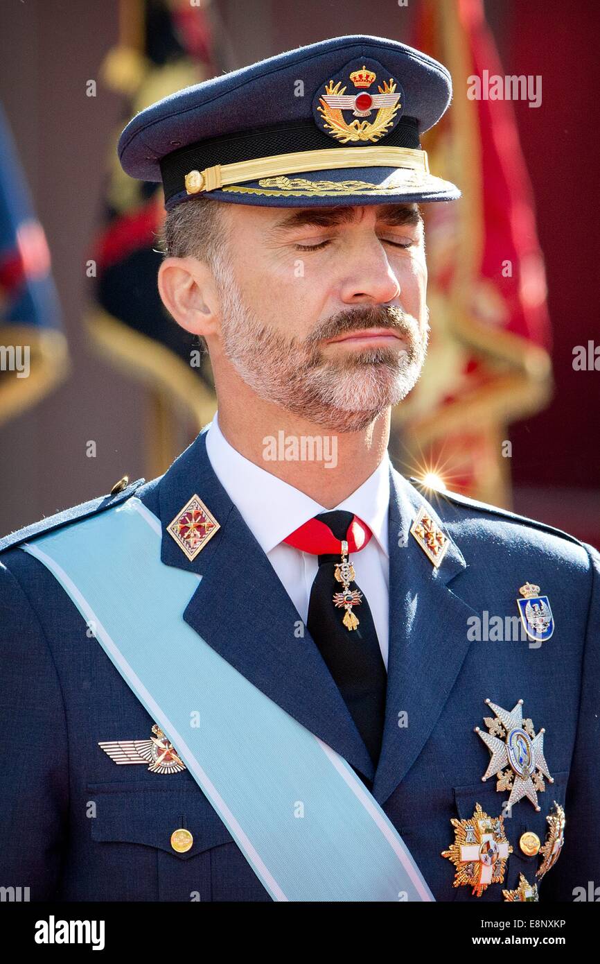 Madrid, Spain. 12th Oct, 2014. Spanish King Felipe attends the military ...