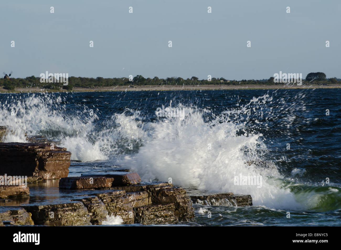 Flat cliffs hi-res stock photography and images - Alamy