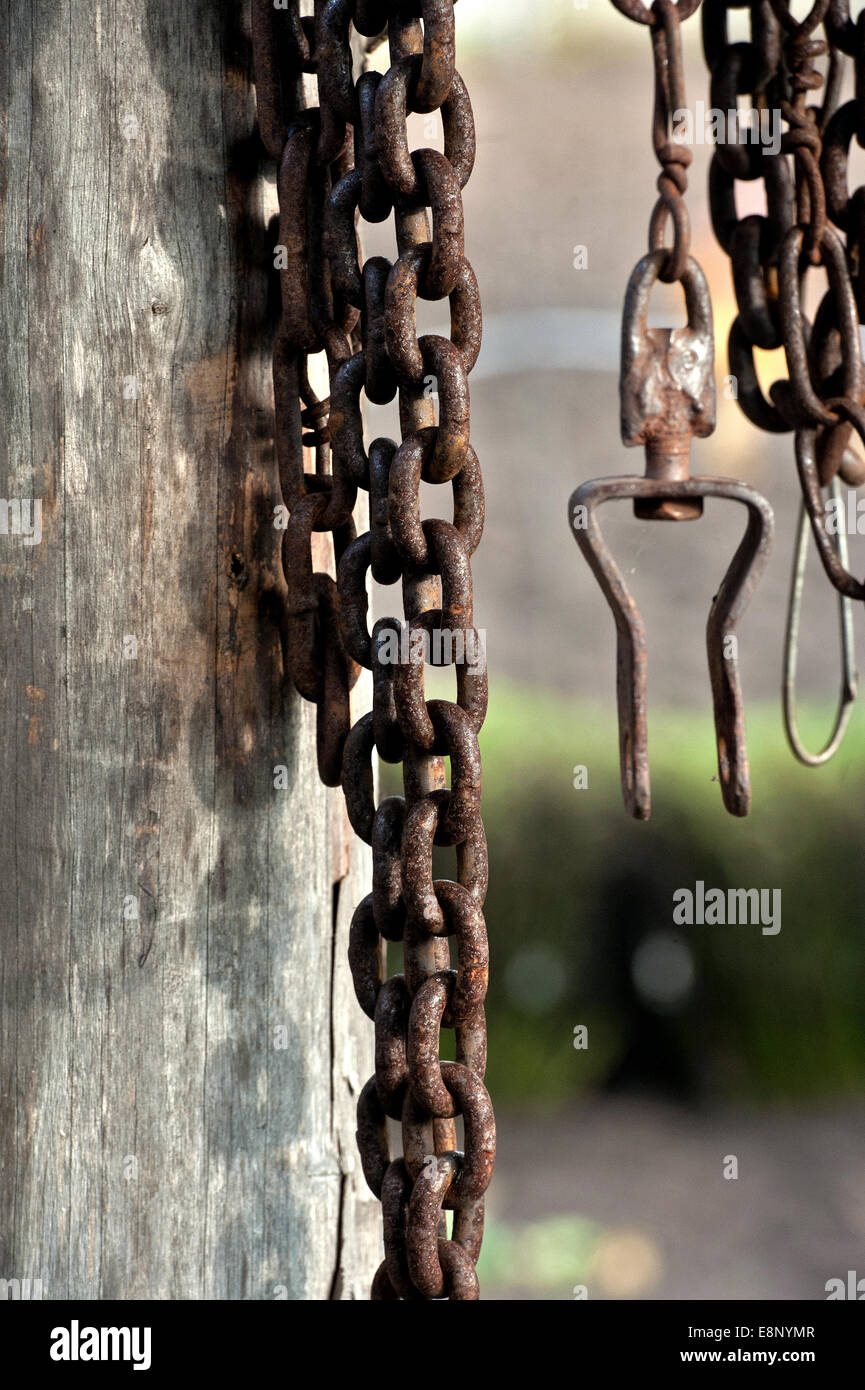 Old rusty iron chain Stock Photo - Alamy