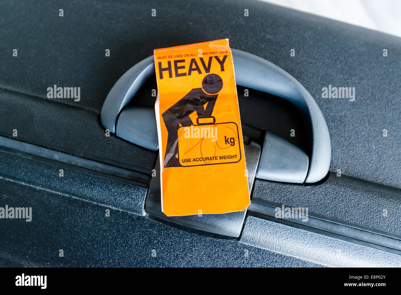 Heavy luggage hi-res stock photography and images - Alamy