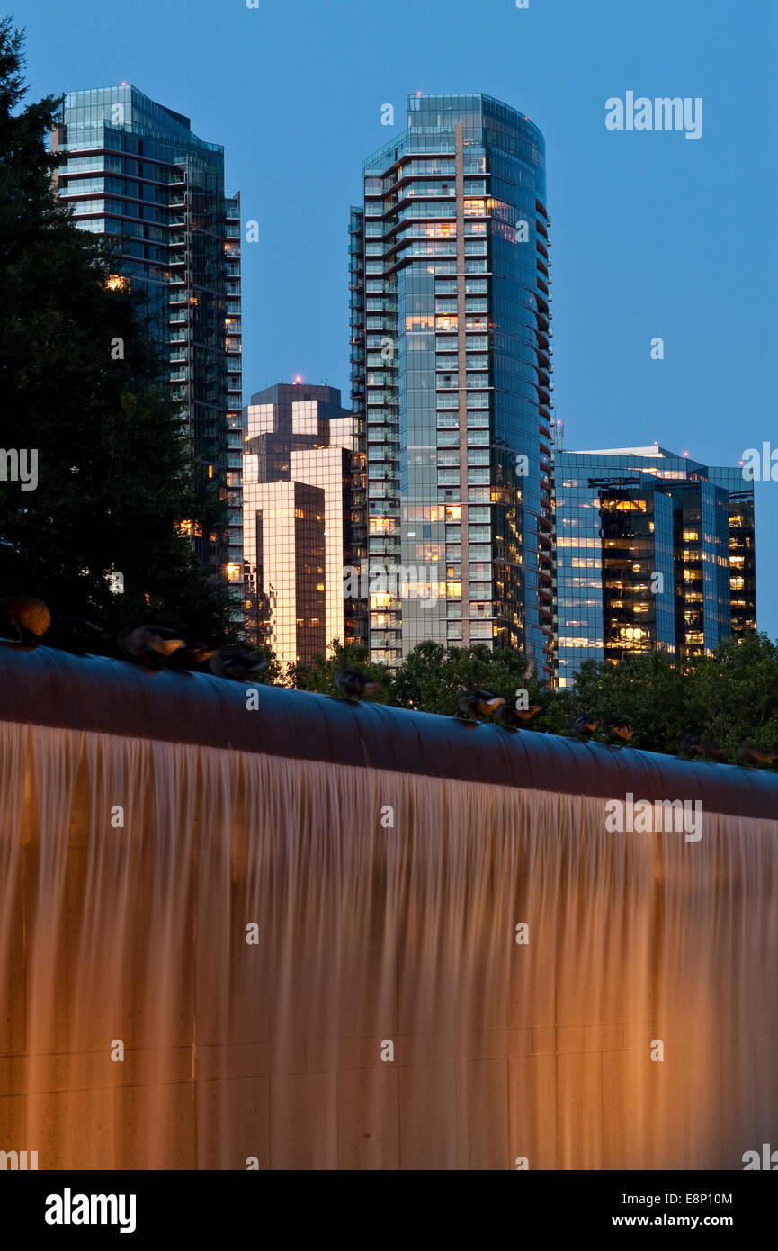 Bellevue skyline hi-res stock photography and images - Alamy